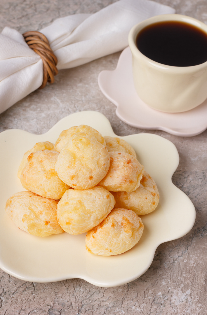 Easy Brazilian Recipe: Pão de queijo