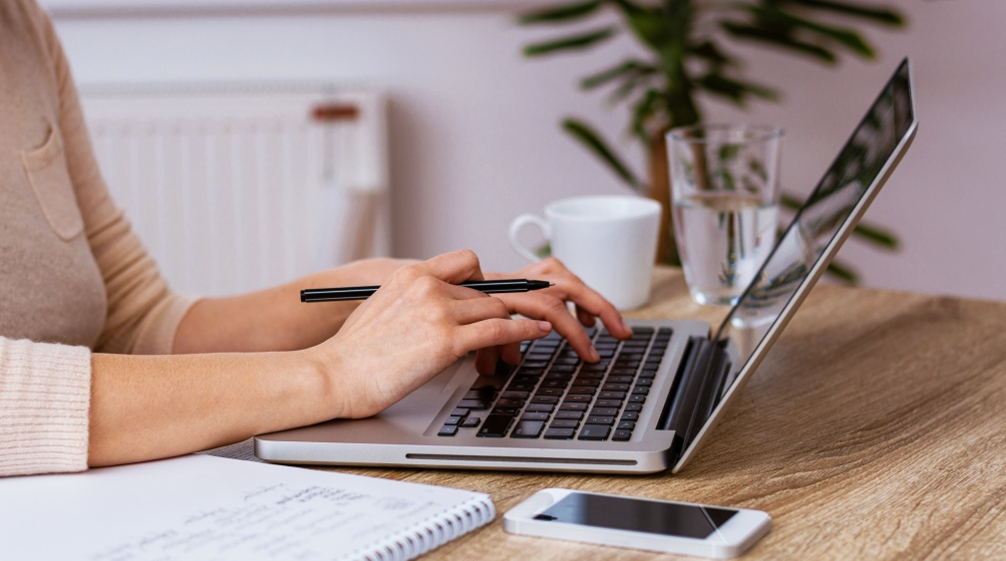 How to Create a Calming Workspace at Home