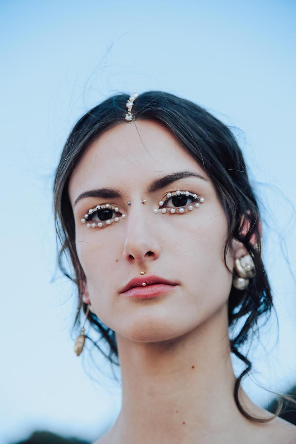 Beauty Trend - Pearl Eyes from Dior's Resort 2022 Show