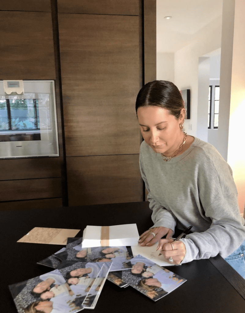 Celebrity Holiday Cards and Kris Jenner’s Musical Debut