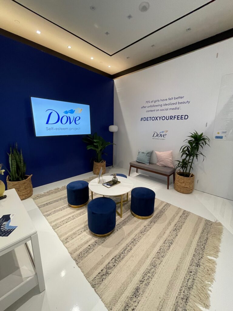 Dove Launches #DetoxYourFeed Campaign and Installation