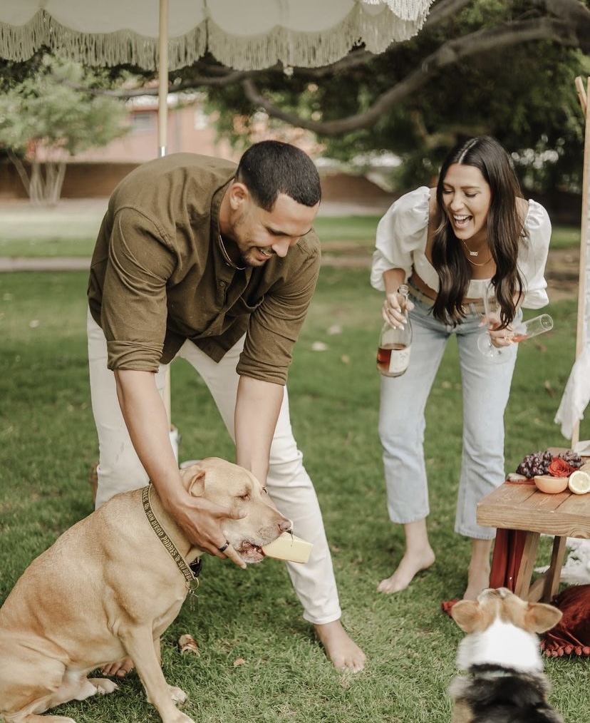 Bachelor Nation’s Becca Kufrin proposes to boyfriend Thomas Jacobs