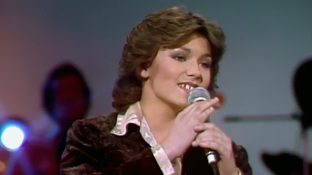 Shania Twain Gifts Us with Not Just A Girl Doc On Netflix