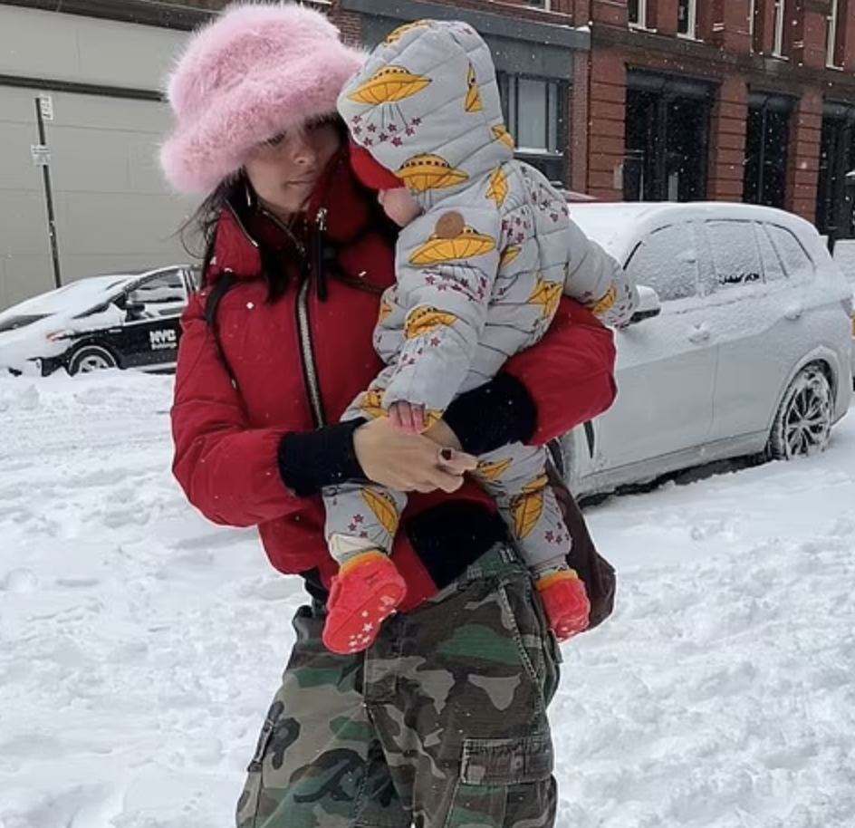 Emily Ratajkowski Most Fashionable Mom Moments