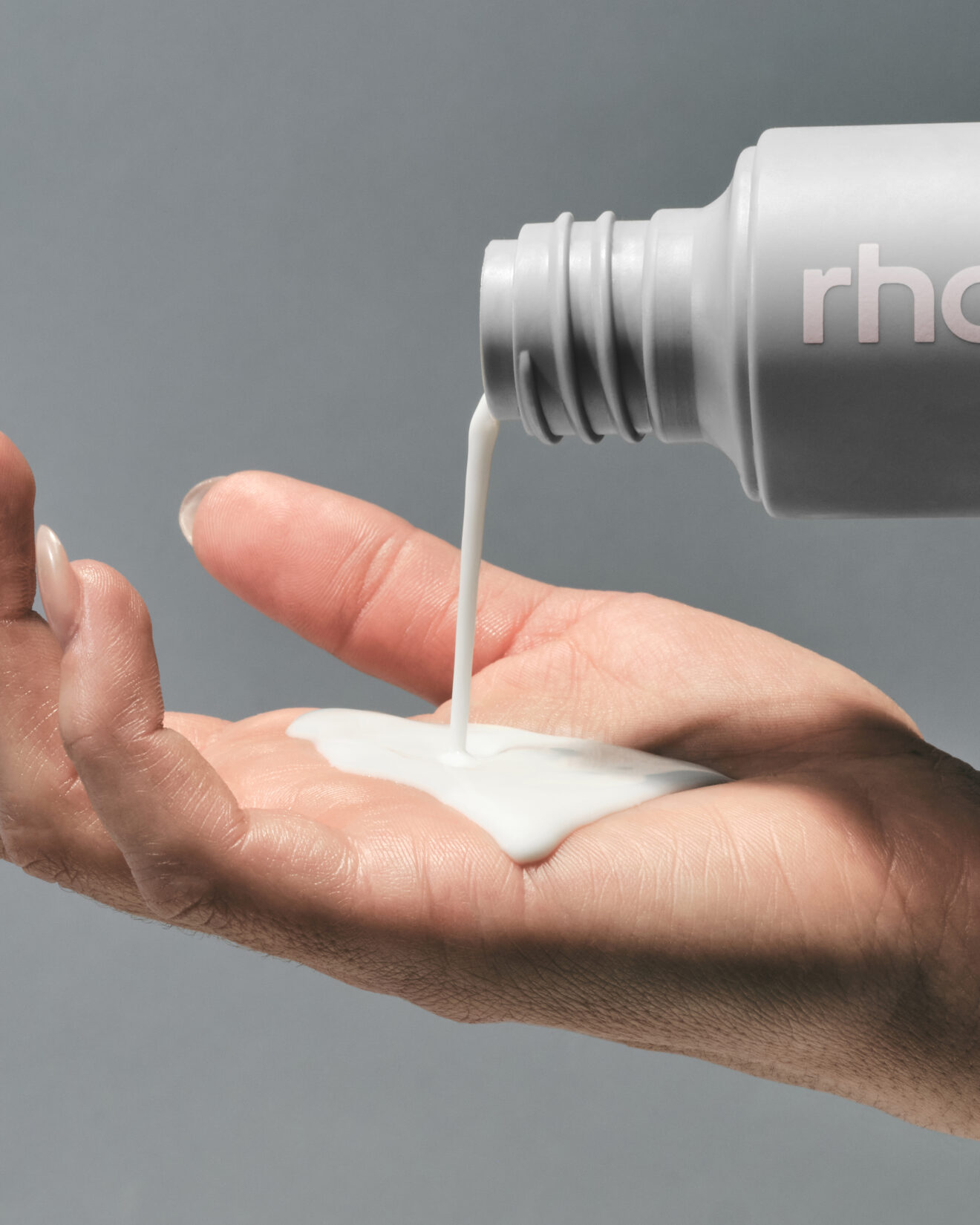 Meet The Newest Member Of Hailey Bieber's Rhode Routine: Glazing Milk