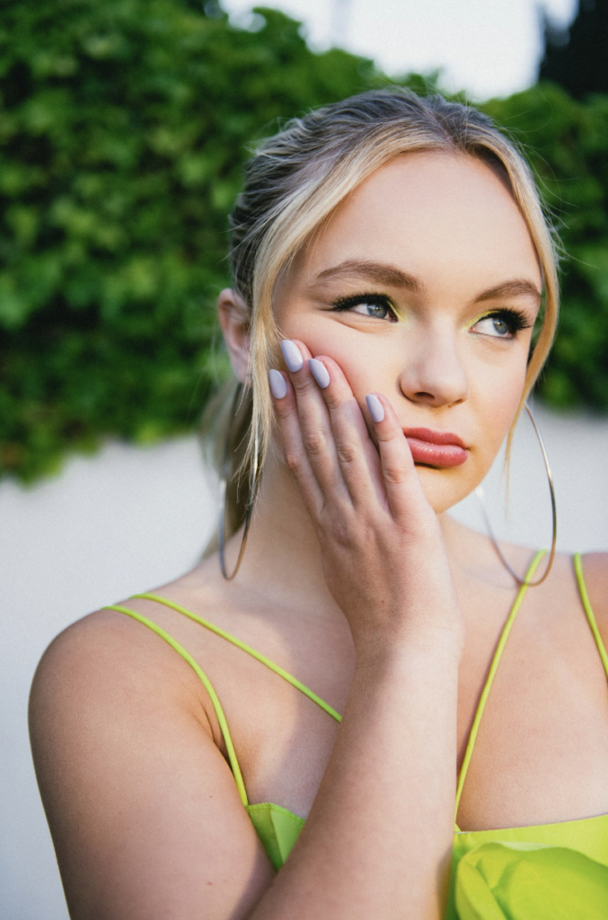 HOLR Chats: Pressley Hosbach Talks Dance Moms, Stage Fright And New ...