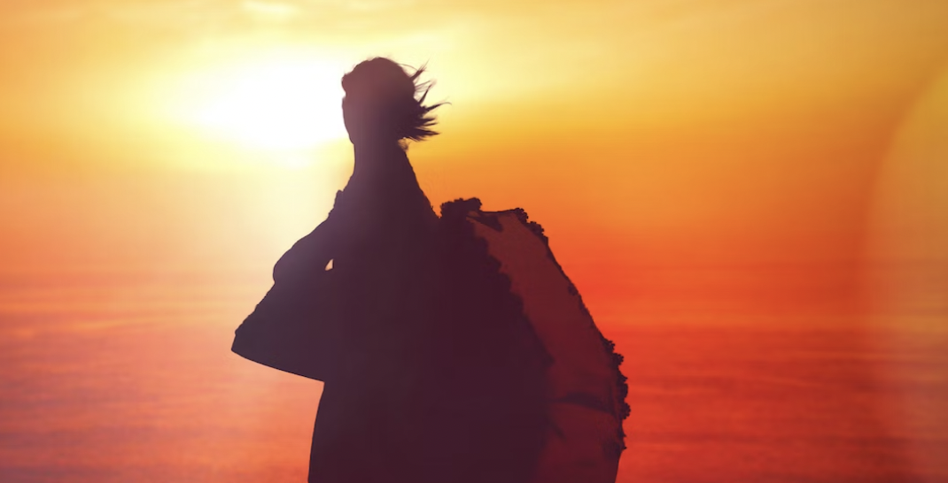 Summer Sunset Fashion Trend Must-Haves