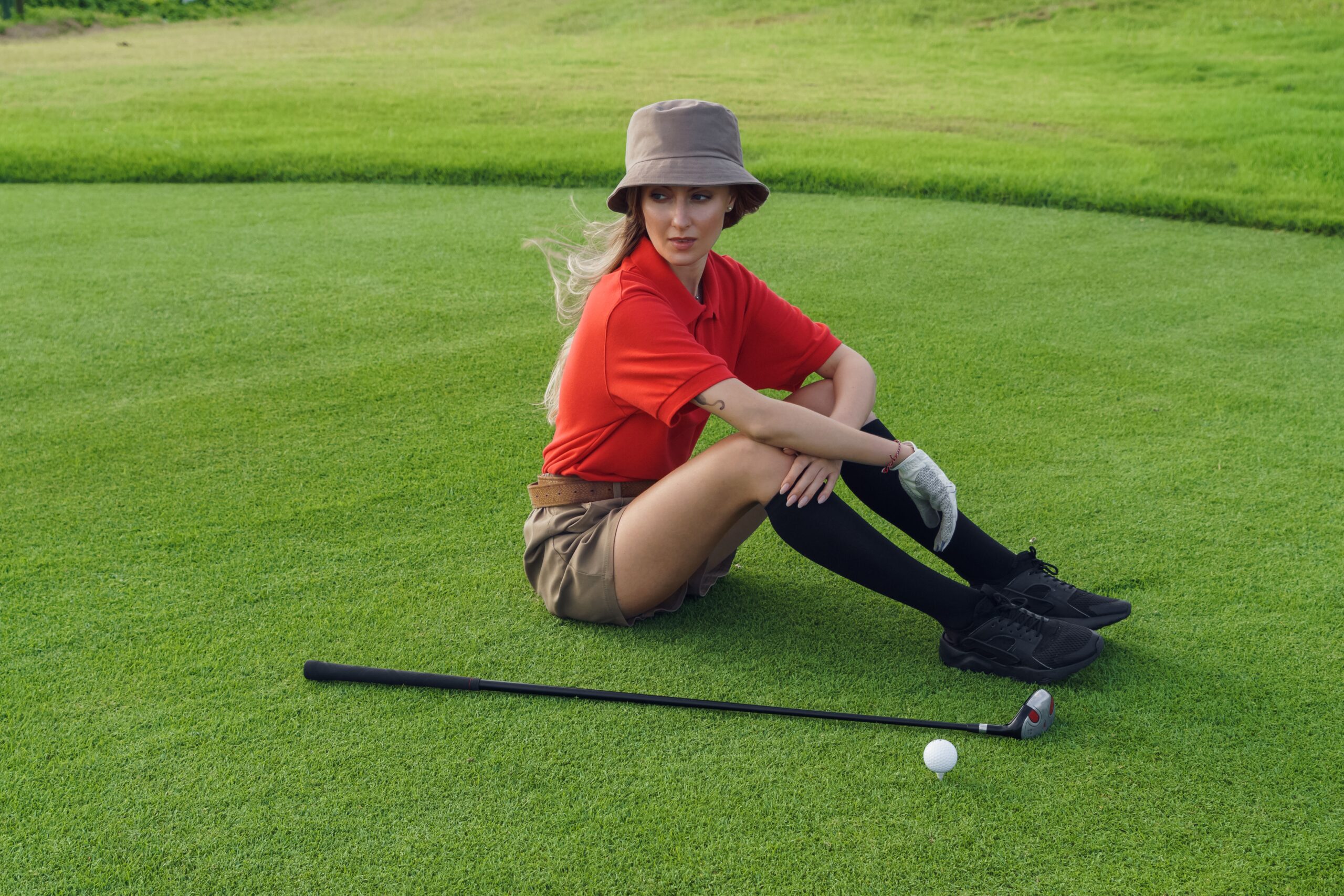 Golfing Glamour Gold Rush: 6 Tips for the Perfect Women's Golf Attire