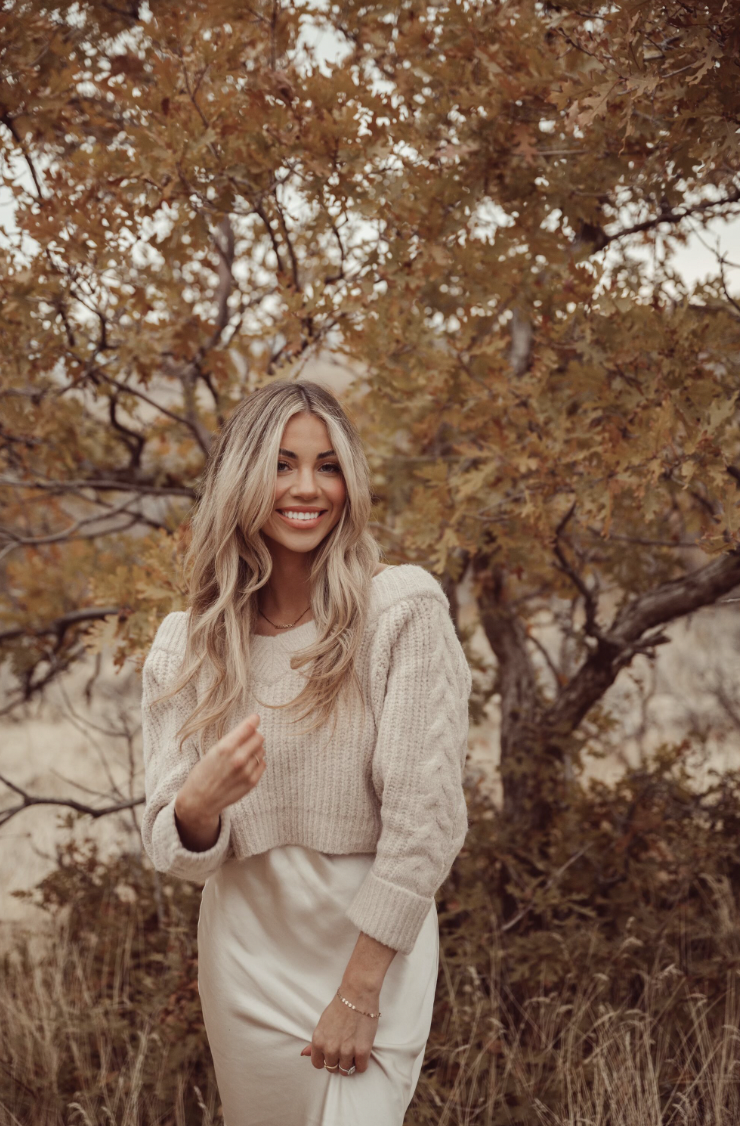 HOLR Chats: Courtney Cahoon Talks Life, Social Media, Advent Calendars ...