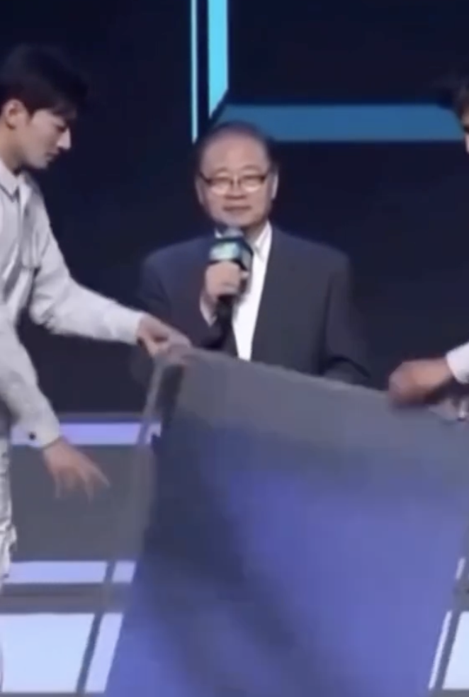 Invisibility Cloak Canada Real Video