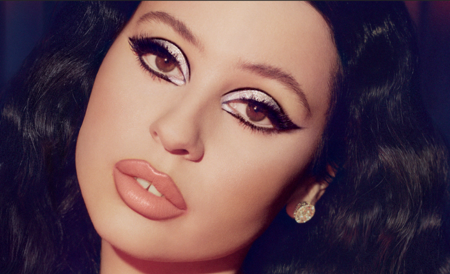 Alexa Demie: The Epitome of Edgy Chic and Retro Glamour