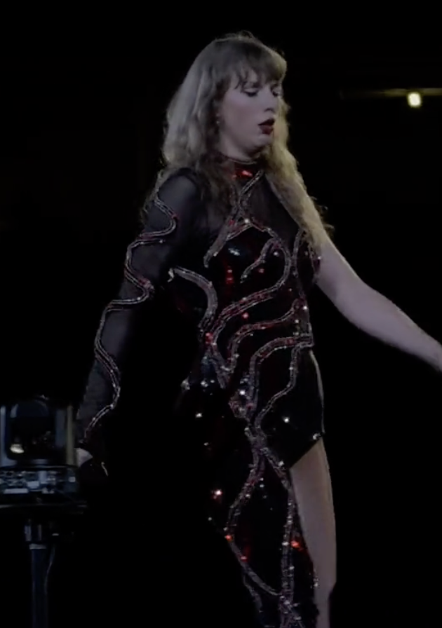 Ia Taylor Swift OK? Singer Seen Coughing On Tour Sick Alleged