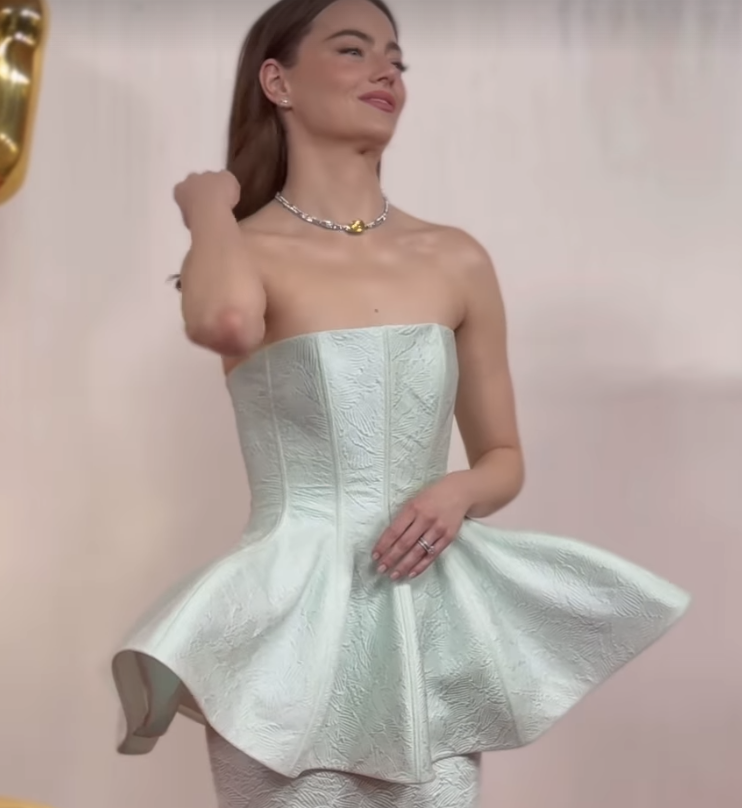 What Happened To Emma Stone Dress Broken Oscars 2024