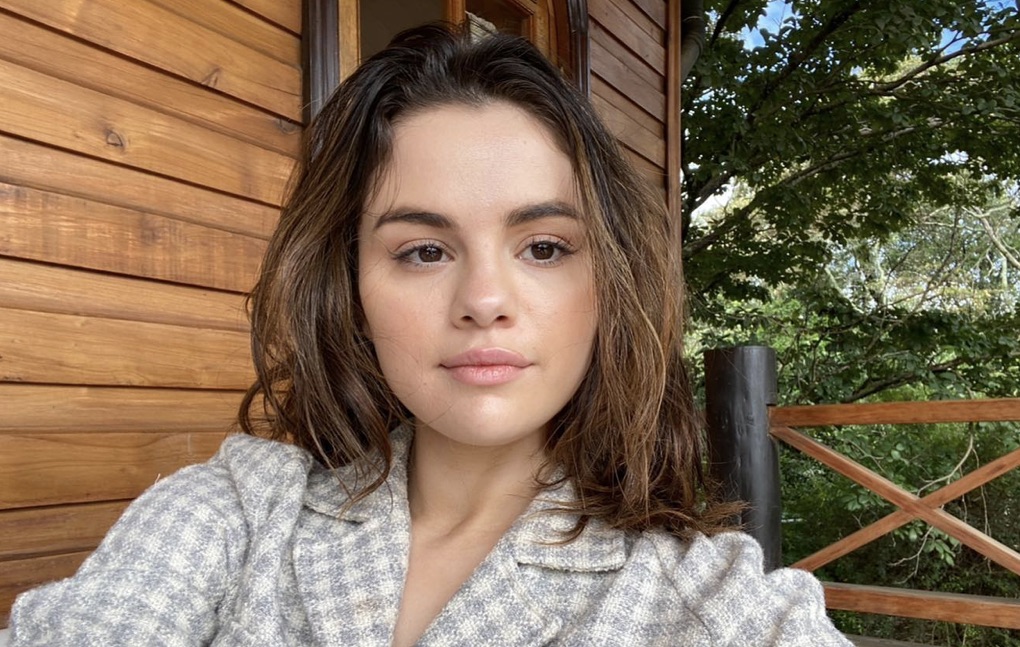Selena Gomez Addresses Plastic Surgery Rumours