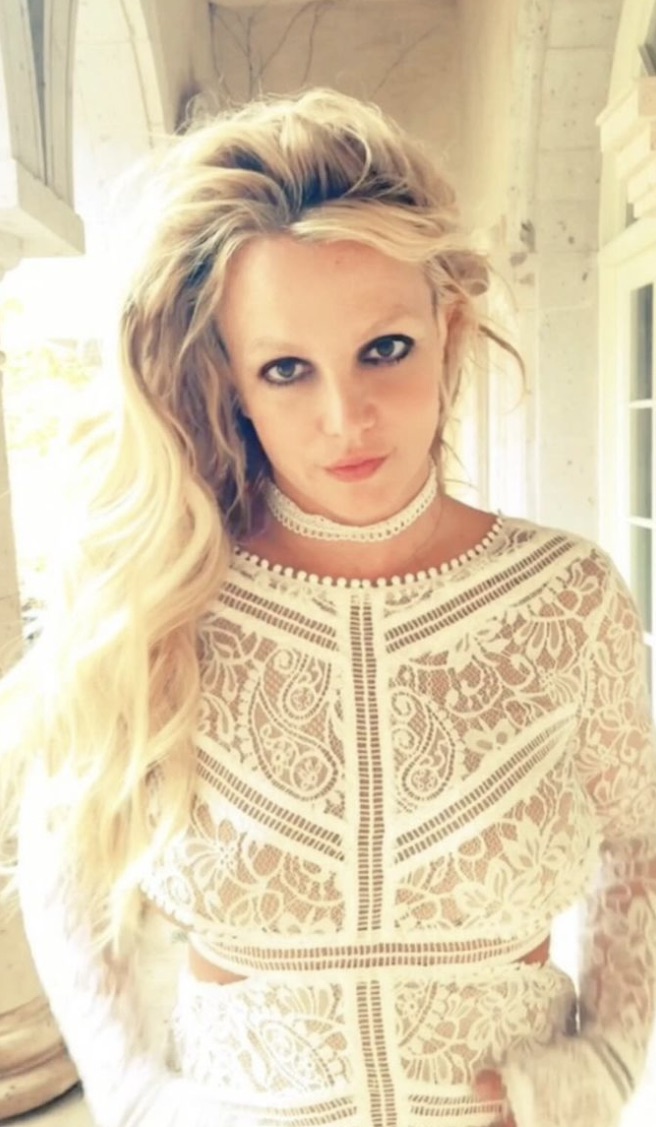 Britney Spears Critcizes Sabrina Carpenter's VMAs Performance
