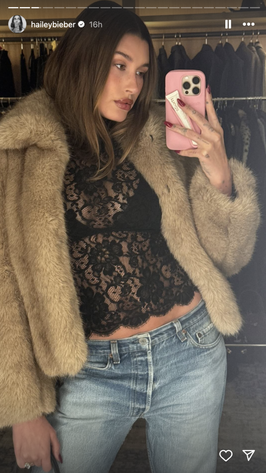 Hailey Bieber Sabrina Carpenter Concert Style