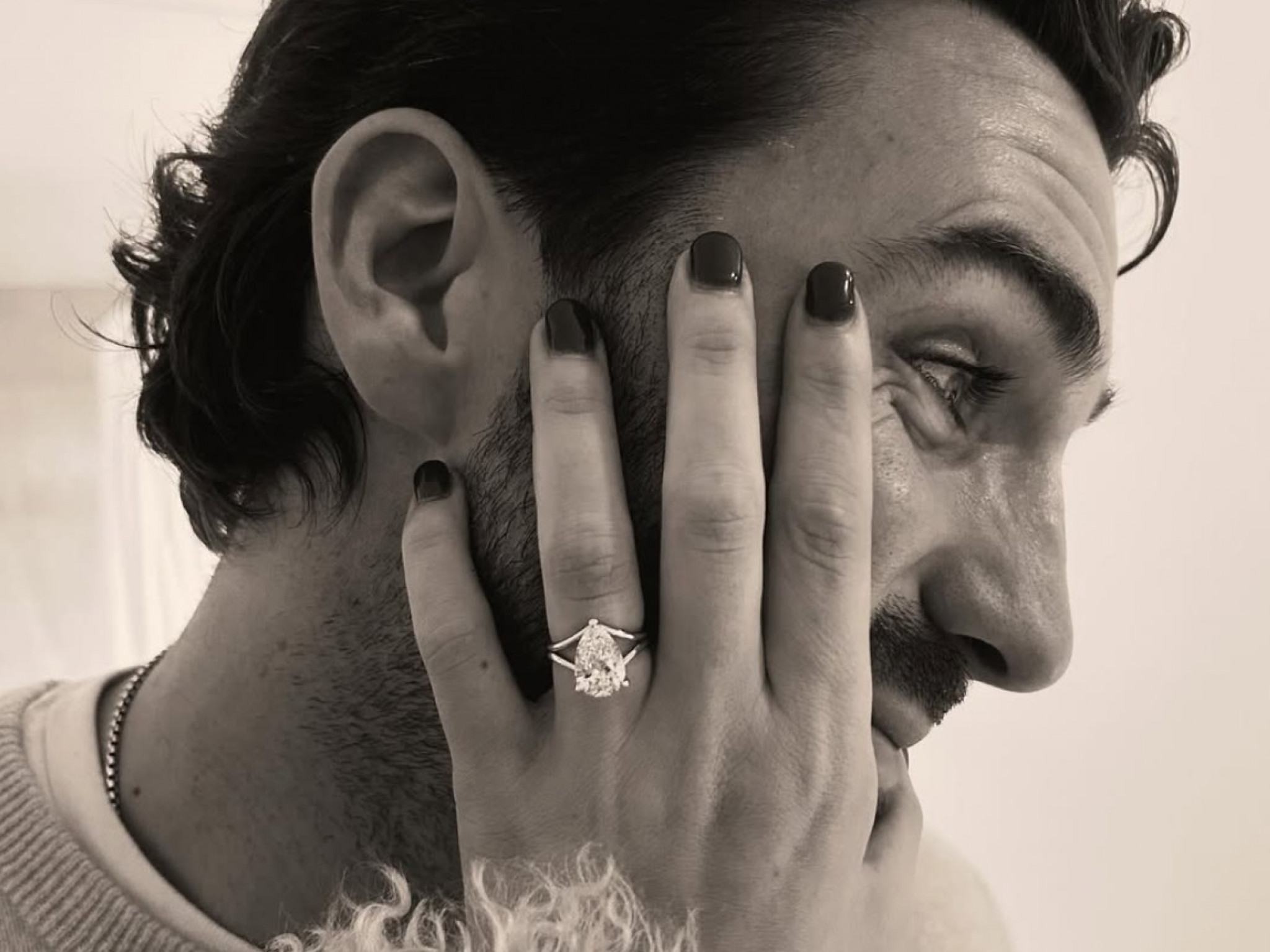 Conner Floyd Gets Engaged to Carly Frei in Snowy Boston Commons