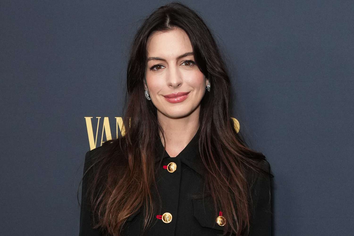 Anne Hathaway Apologizes for Rude 2012 Interview