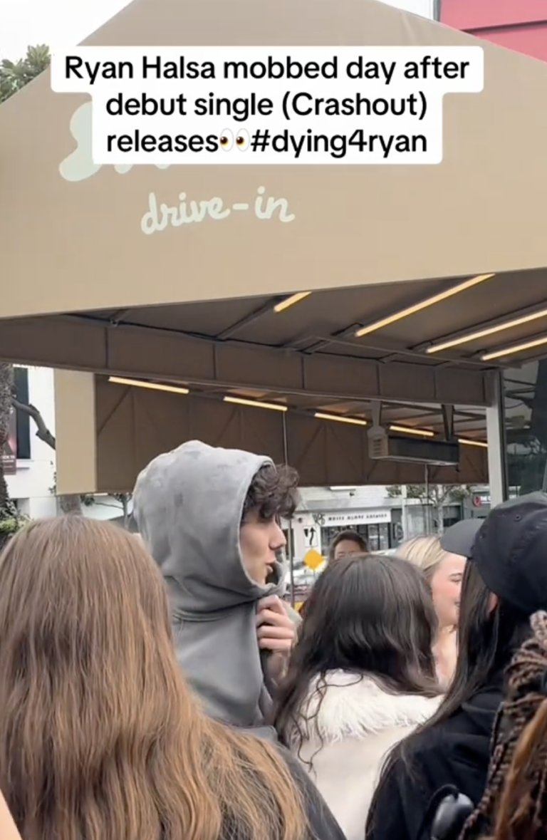 Ryan Halsa TikTok Skims Pop Up Mobbed Video